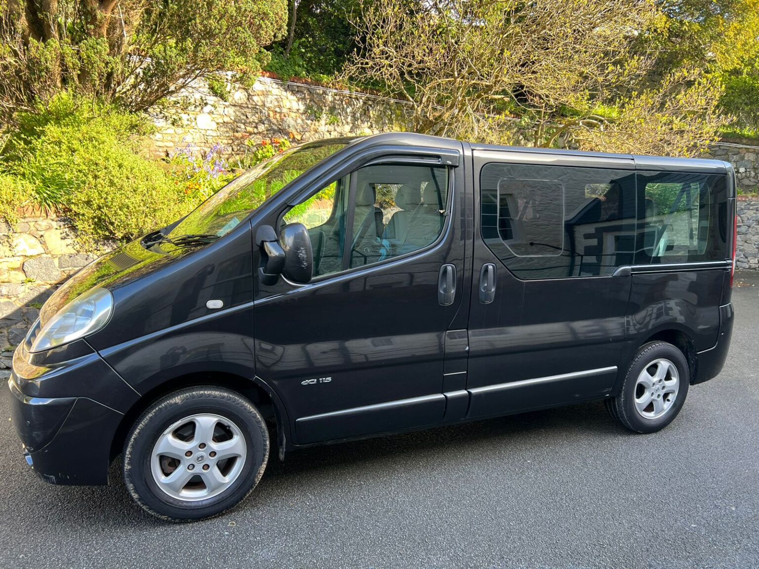 Little Black Bus – Petit Train Guernsey